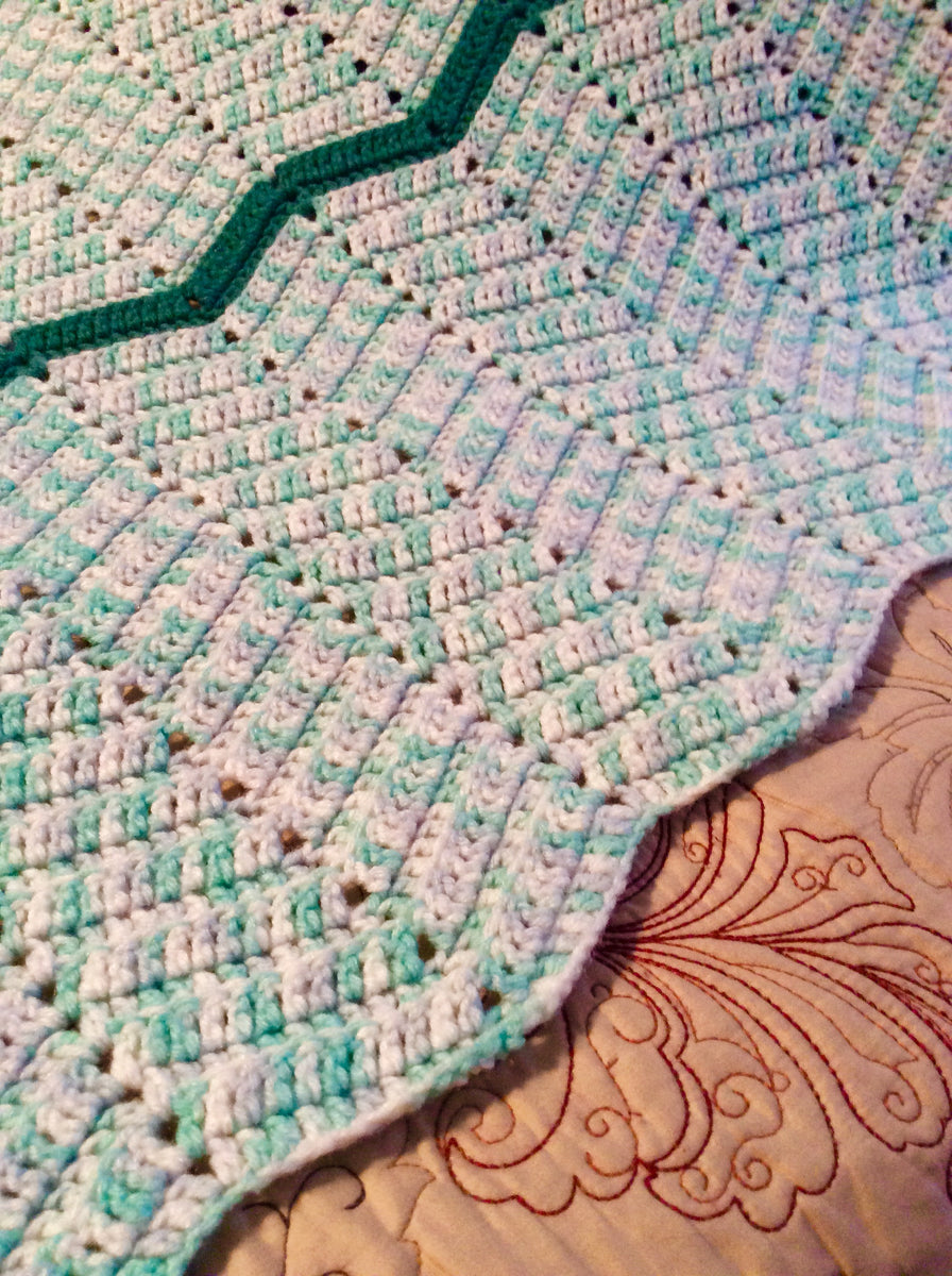 Queen Sized Afghan Green Zig-Zag – OBX Crafted - This and That & The ...